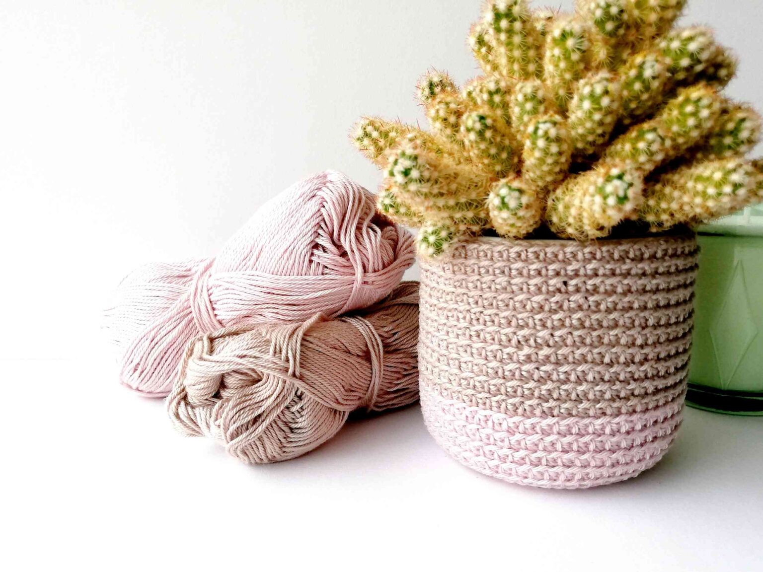 Mini plant pot cozy Molly - Nordic Hook - Free crochet pattern