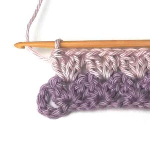 The cluster V stitch - Nordic Hook - Free crochet stitch tutorial