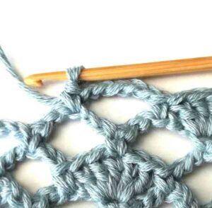 The lacy shell stitch - Nordic Hook - Free crochet stitch tutorial