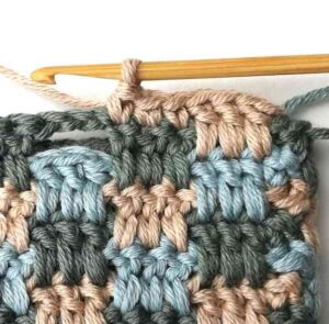 The interlocking blocks crochet phone case - Nordic Hook - Free crochet ...