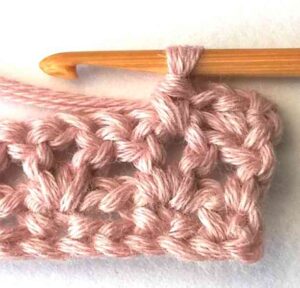 The simple V lines stitch - Nordic Hook - Free crochet stitch tutorial