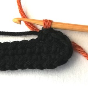 Spooky Halloween drawstring bag with a bat - Free pattern