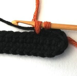Spooky Halloween drawstring bag with a bat - Free pattern