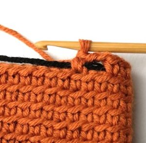 Spooky Halloween drawstring bag with a bat - Free pattern