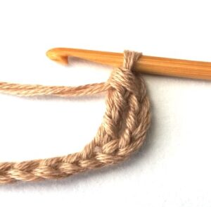 Treble crochet (trc) - Nordic Hook - Crochet stitch tutorial