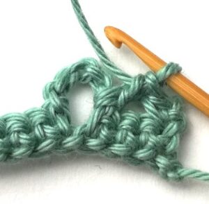The aligned arches stitch - Nordic Hook - Free crochet stitch tutorial