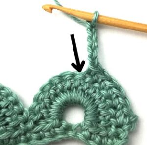 The aligned arches stitch - Nordic Hook - Free crochet stitch tutorial