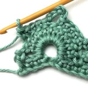 The aligned arches stitch - Nordic Hook - Free crochet stitch tutorial