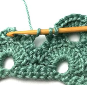 The aligned arches stitch - Nordic Hook - Free crochet stitch tutorial
