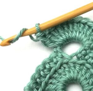 The aligned arches stitch - Nordic Hook - Free crochet stitch tutorial