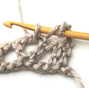 The crown stitch - Nordic Hook - Free crochet stitch tutorial