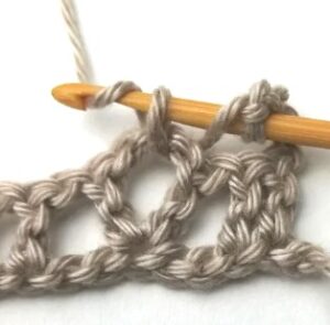 The crown stitch - Nordic Hook - Free crochet stitch tutorial