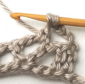 The crown stitch - Nordic Hook - Free crochet stitch tutorial
