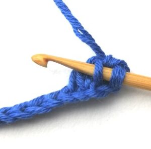 The linked treble crochet - Nordic Hook - Free crochet stitch tutorial