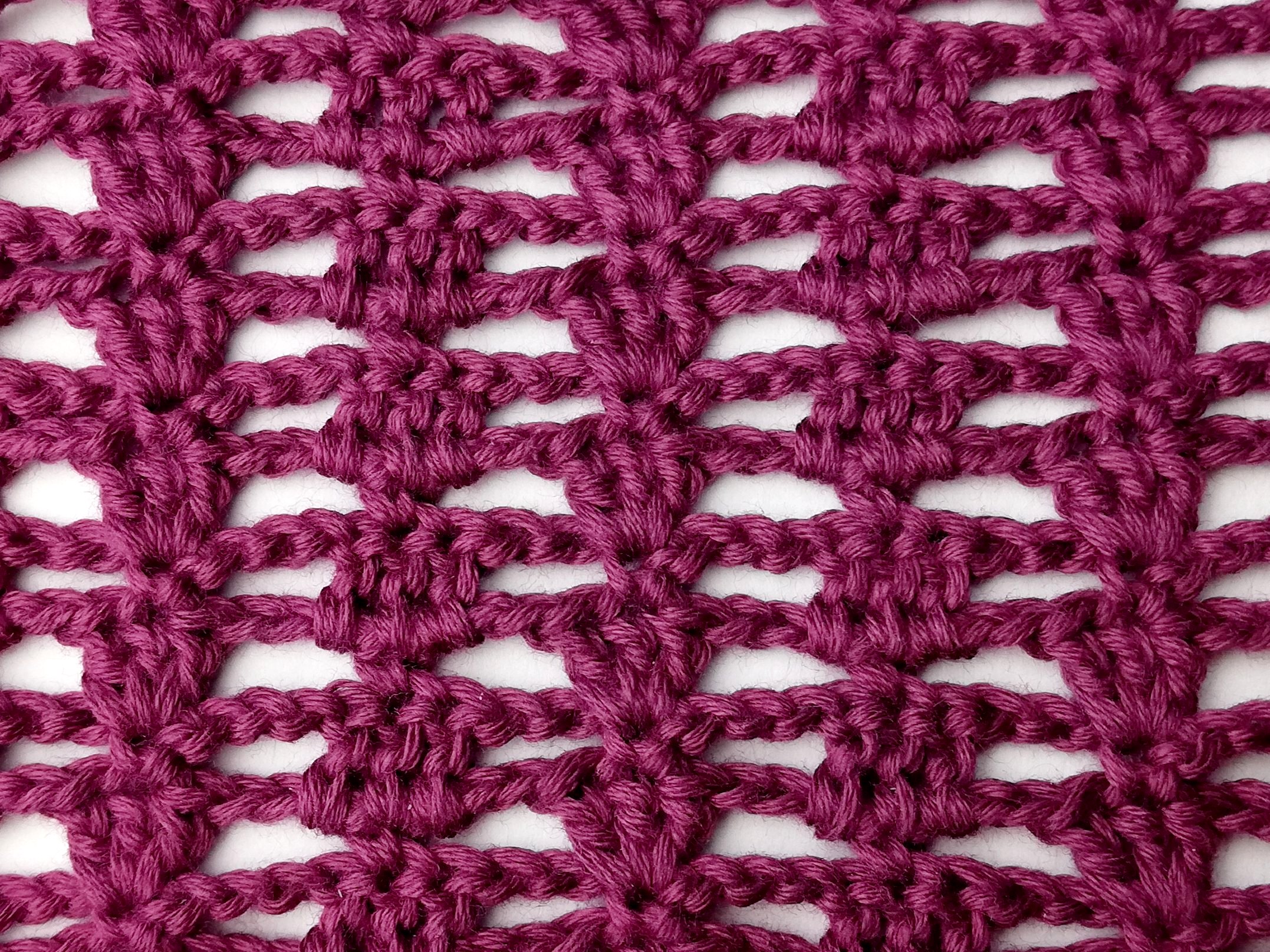 Lacy striped fan stitch - Nordic Hook - Free crochet stitch tutorial